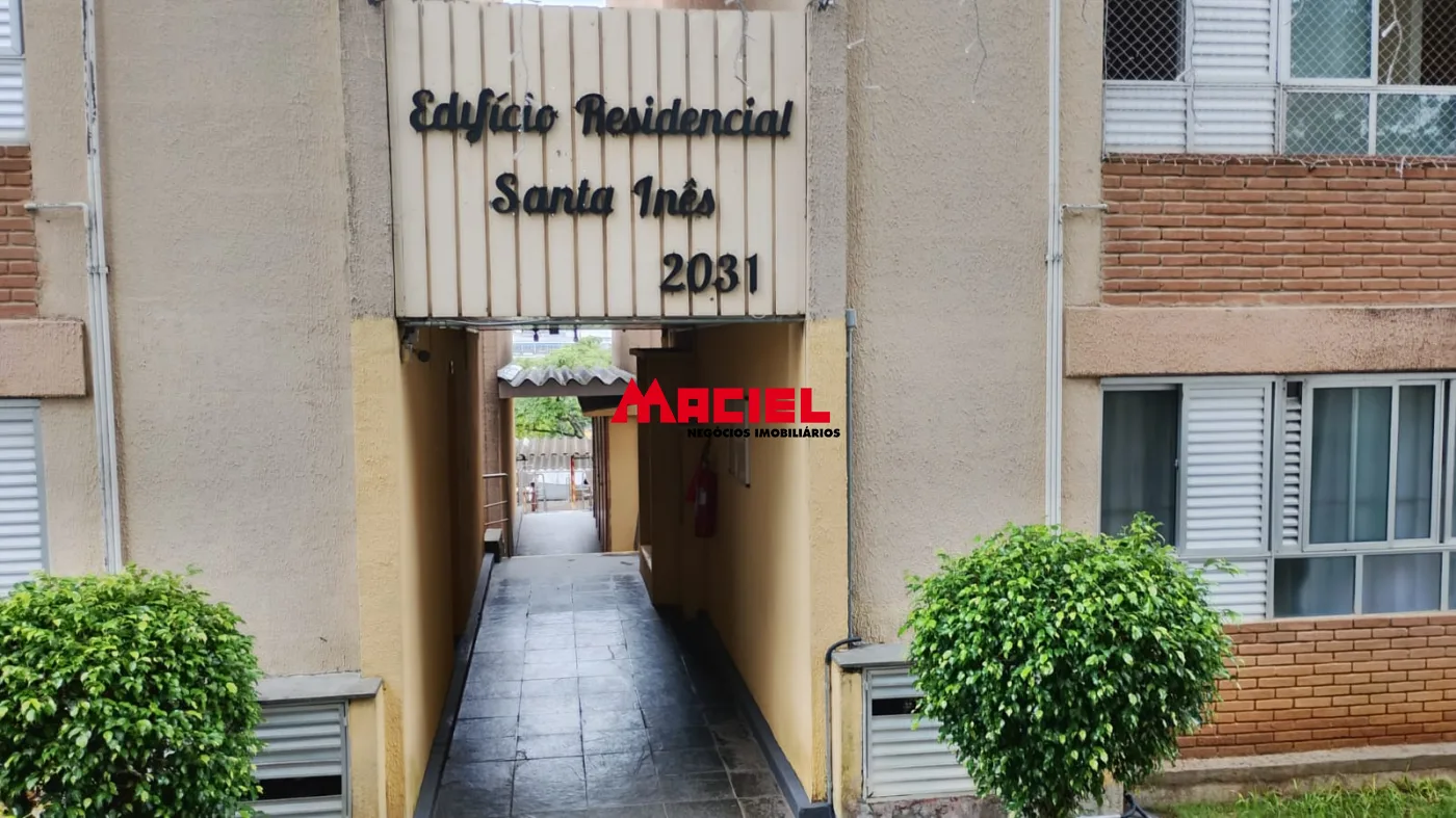 Apto padrão no Satelite com 2 dormitorios, piso ceramico , esta vago